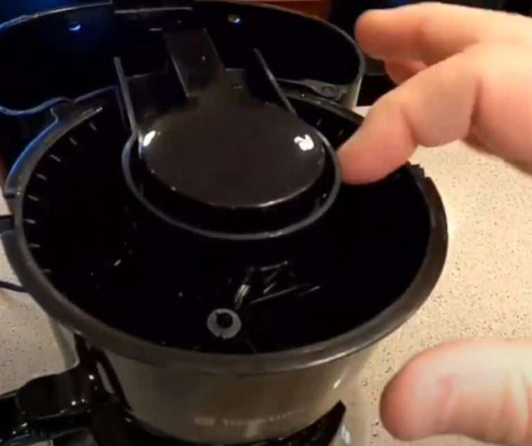 Toastmaster coffee pot keeps shutting off