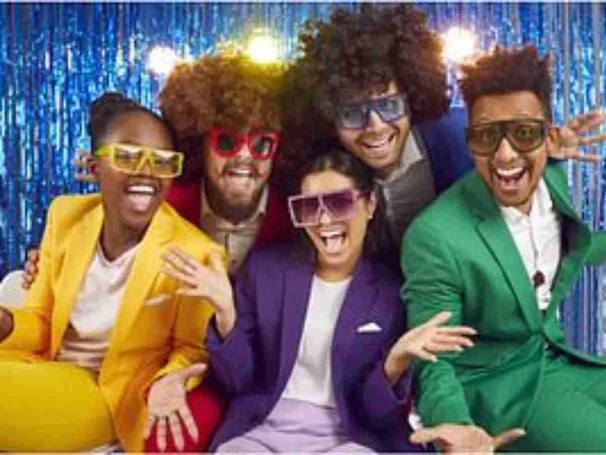 19 Large Group Halloween Costume Ideas That Will Make You the Life of ...