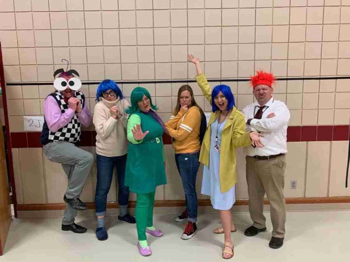 19 Epic Group Halloween Costume Ideas for Your Squad of Six