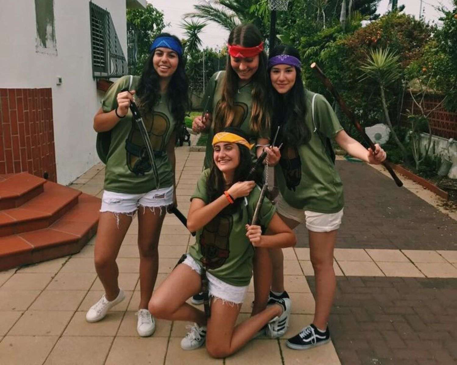 19 Group Halloween Costume Ideas for Groups of 4 – Spooky, Funny, and ...
